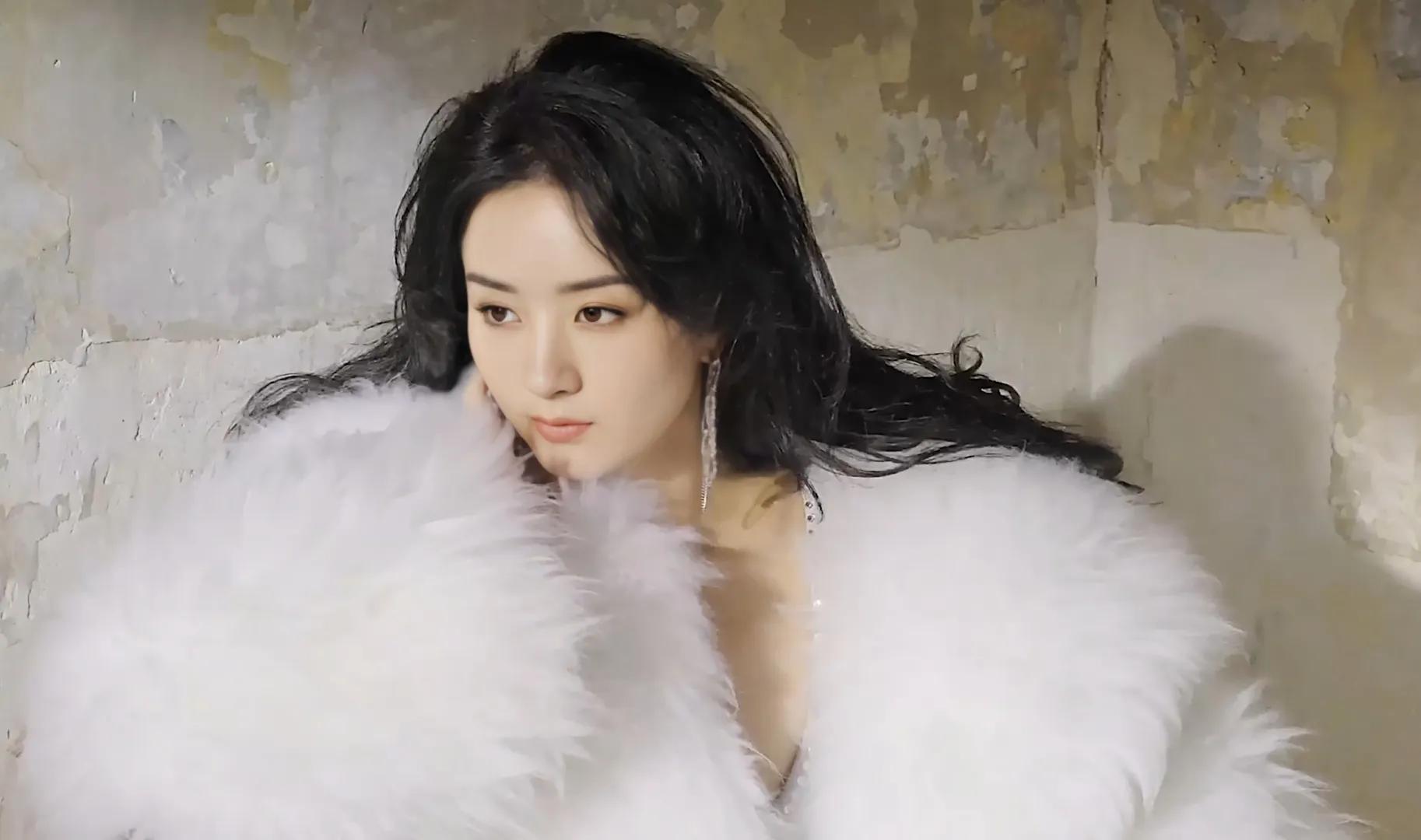 Zhao Liying, Figaro, Languang Huaying Fashion Blockbuster: Sexy and ...