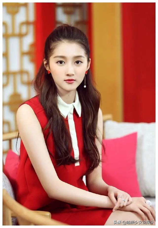 The same hacked, "head-to-head" and "self-deprecating" celebrities, in ...