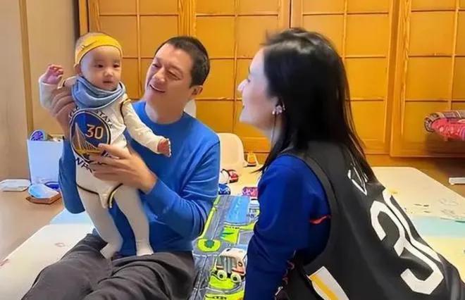 Li Yapeng and Haiha Jinxi are 19 years apart in love, age is not the ...