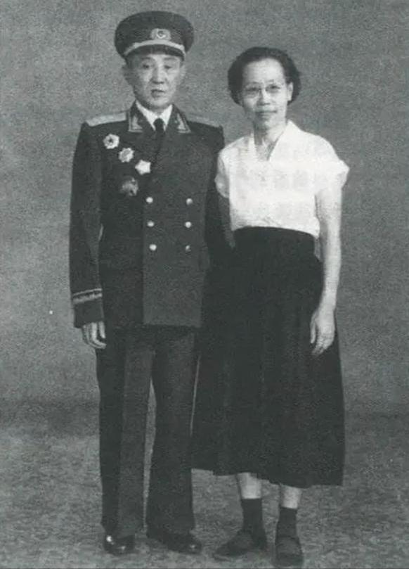 He saved President Peng's life and was the last founding general to see ...