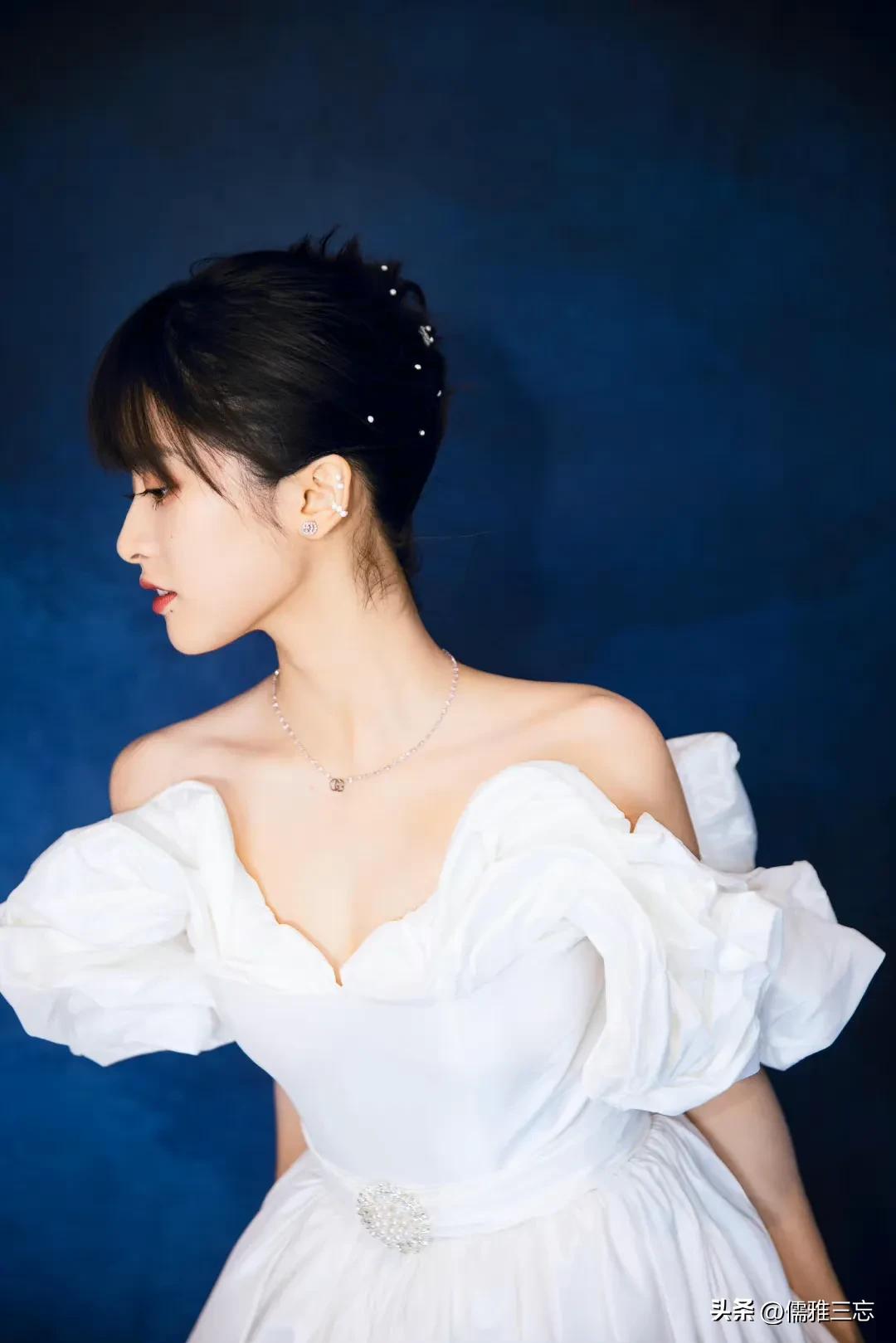 Shen Yue, young and beautiful, full of vitality - iNEWS