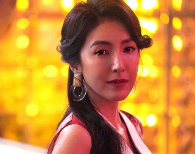 Su Qingyi, a life without love under the gorgeous appearance - iNEWS