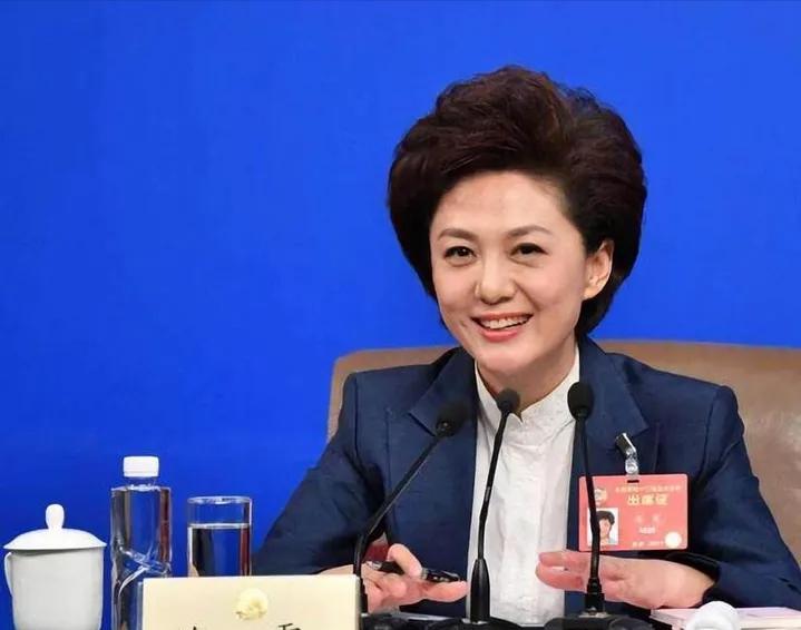 After Haixia was "delisted" by CCTV, her new identity was exposed. Her ...