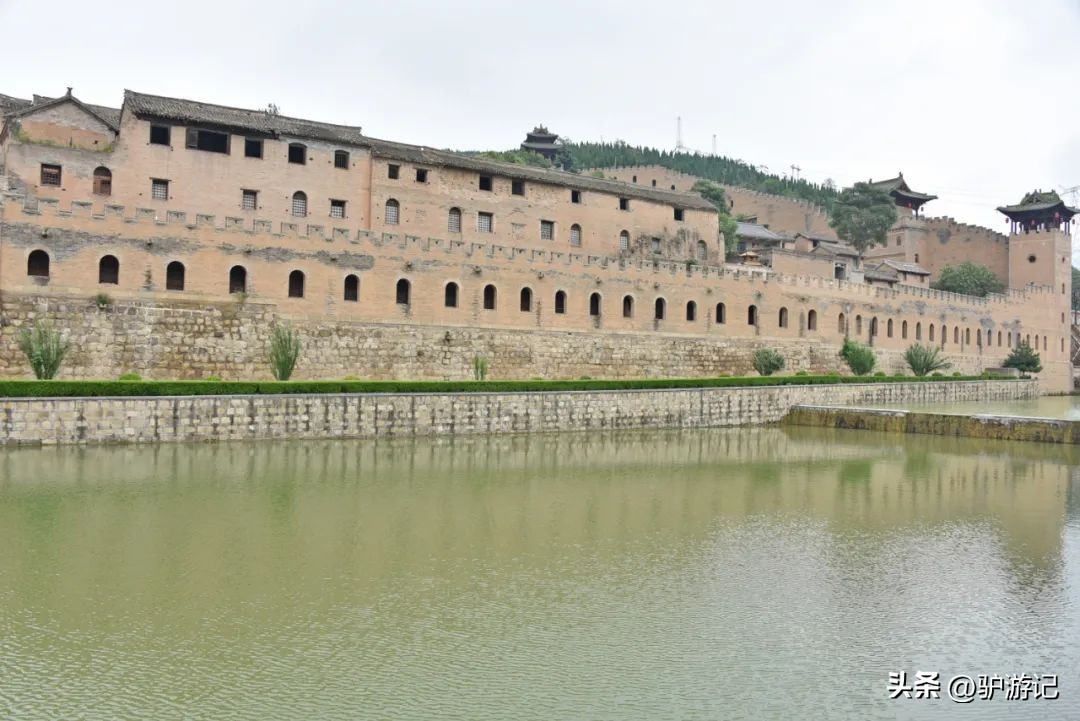 Treasure Shanxi, a 400-year-old castle with mountains and rivers ...
