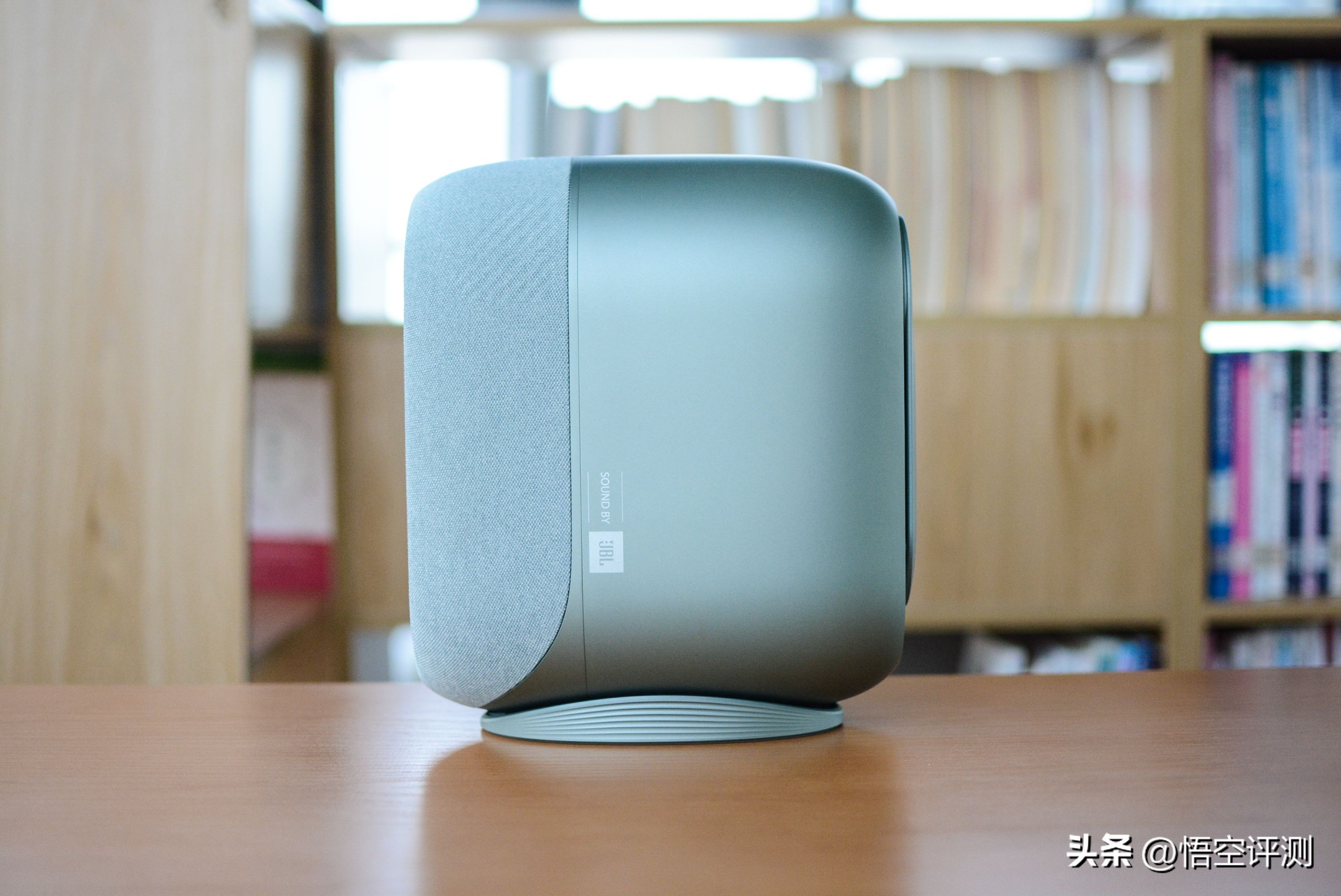 Precise enclosed optical machine + JBL speaker: How strong is a ...