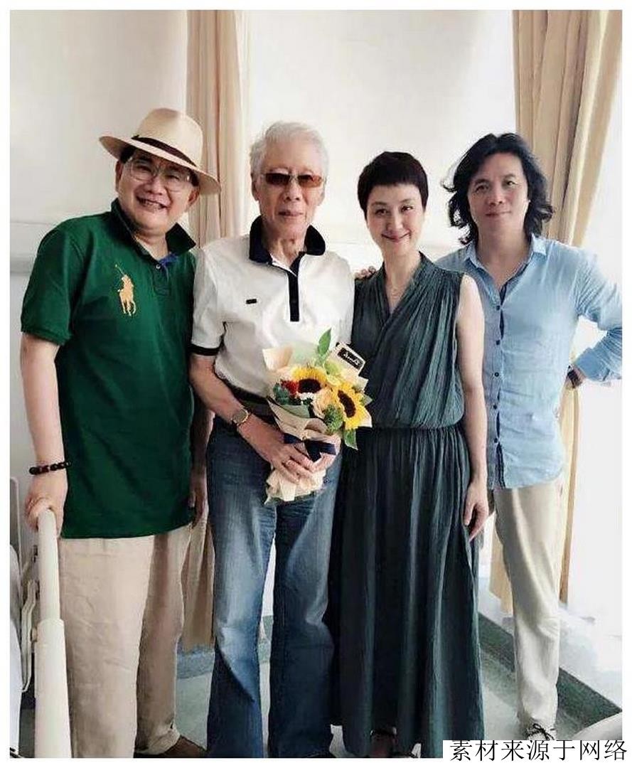 Recent photos of 87-year-old Jiao Huang exposed! Her hair is all white ...