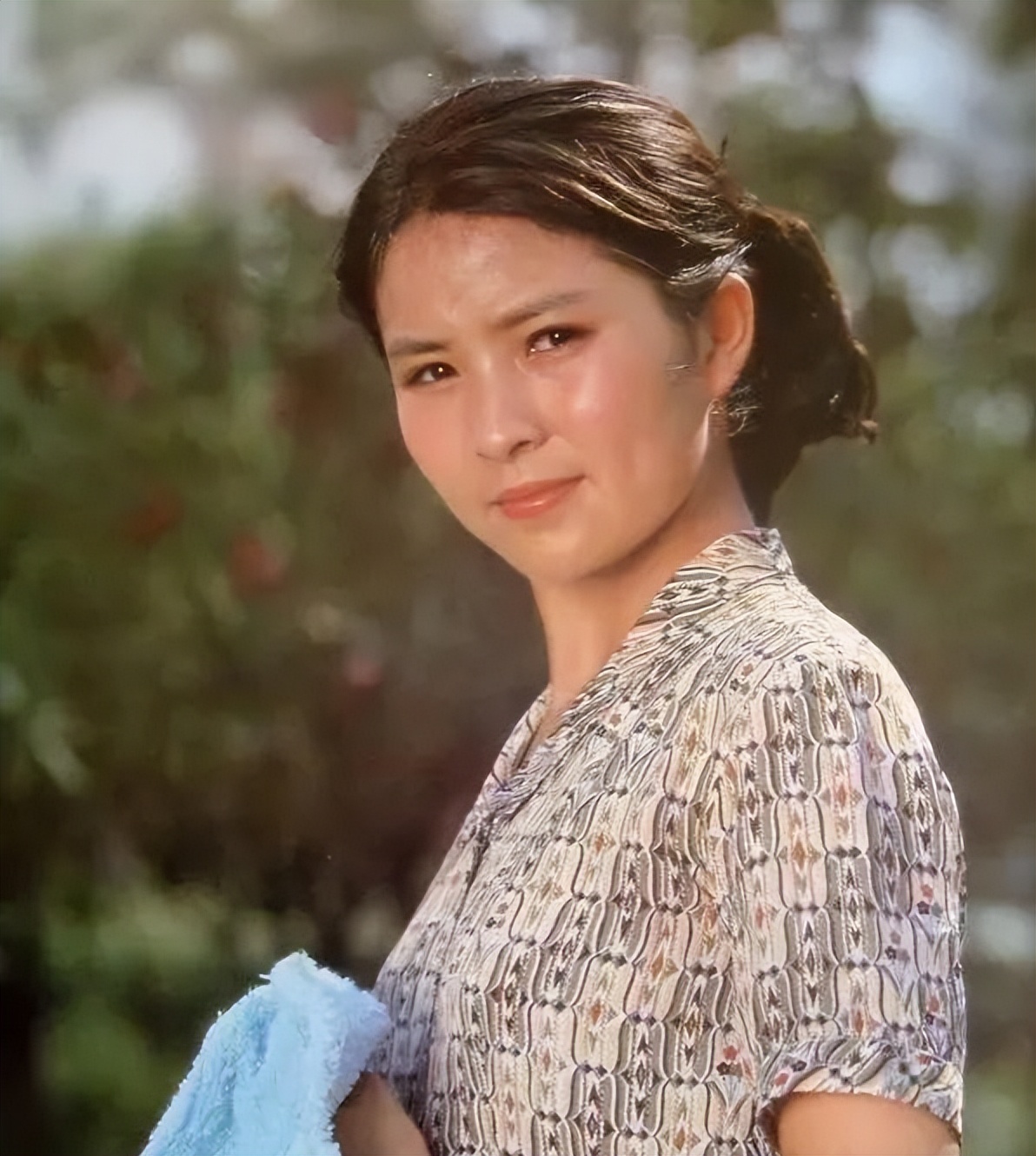 Actor Yue Hong: Divorced 5 months after giving birth, suffering from ...