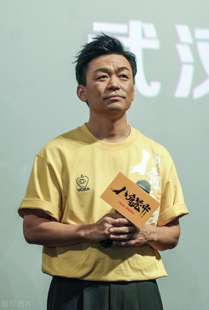 Rene Liu sang for Wang Baoqiang's movie "The Octagon", showing a strong ...