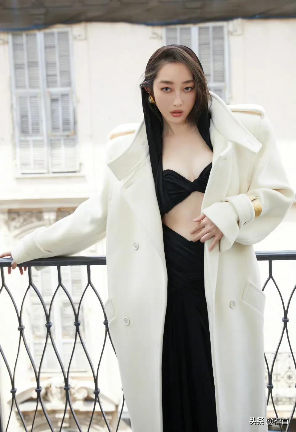 No wonder Jiang Mengjie is on the hot search, you see how she wears in Cannes, who has such ...