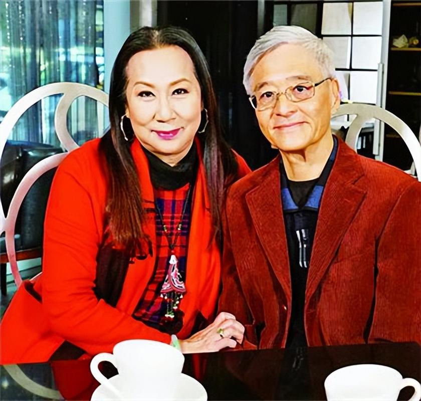 Singer Xi Xiulan, who has been on stage for 40 years, has been in love ...