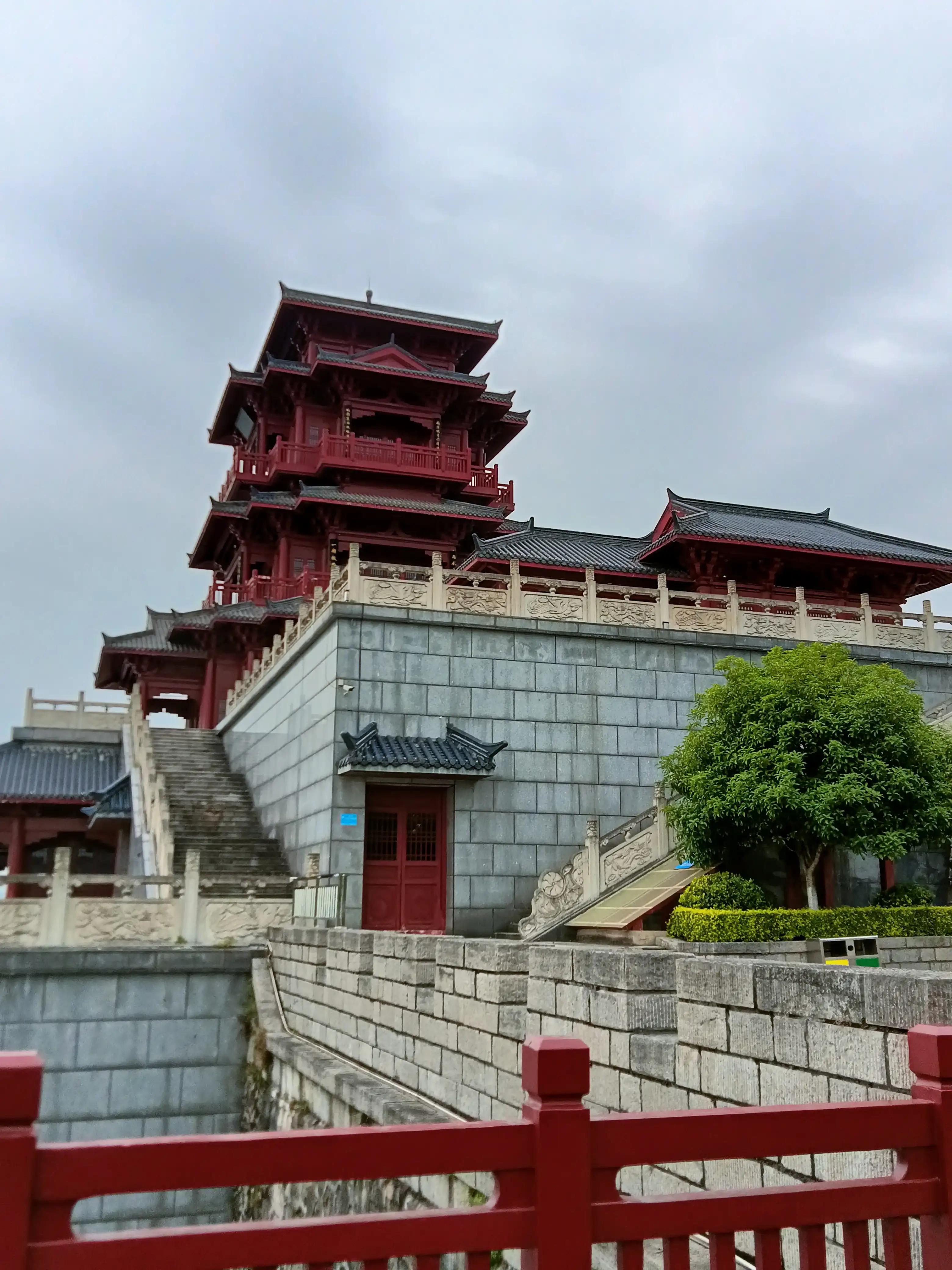 Taiwan's famous mouth - Li Jiannan and Hubei Yidu - iNEWS