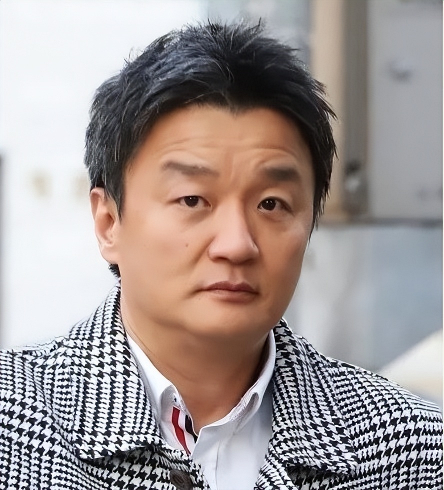 After divorcing Lee Jae-yong, the former Samsung princess and actor Lee ...