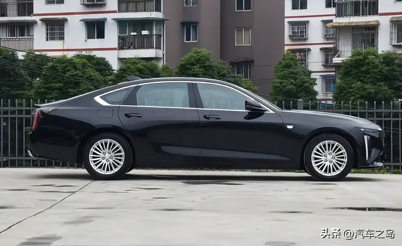 The maximum drop is 110,000, 2.0T+300 horsepower, how to choose between CT6 and S90? - iNEWS