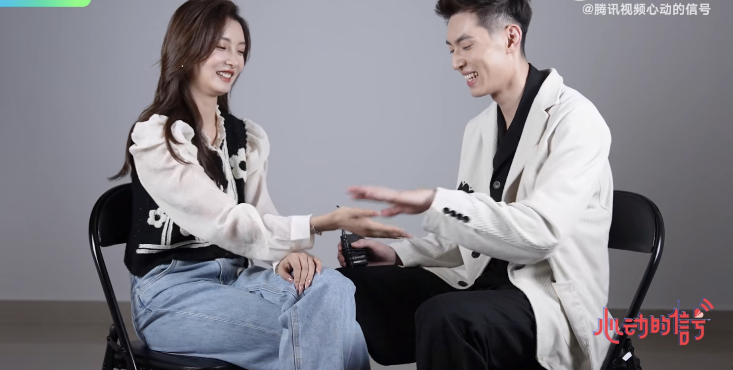 After "Heartbeat 5" and Jin Jiayue broke up, the male 4 traveled with his new girlfriend, and ...