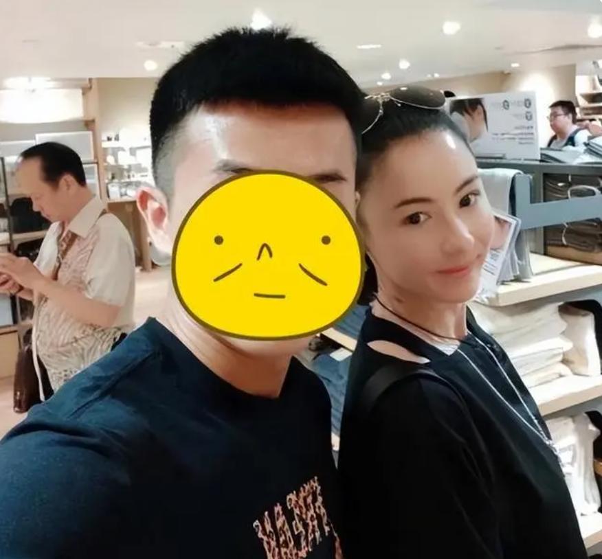 Cecilia Cheung's Supermarket was harassed by a strange man, and the ...