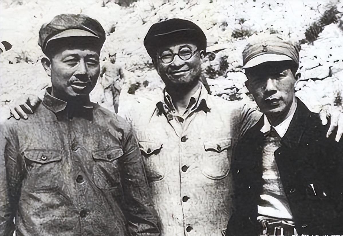 Lin Biao presided over the meeting, and it was Chen Geng's turn to ...