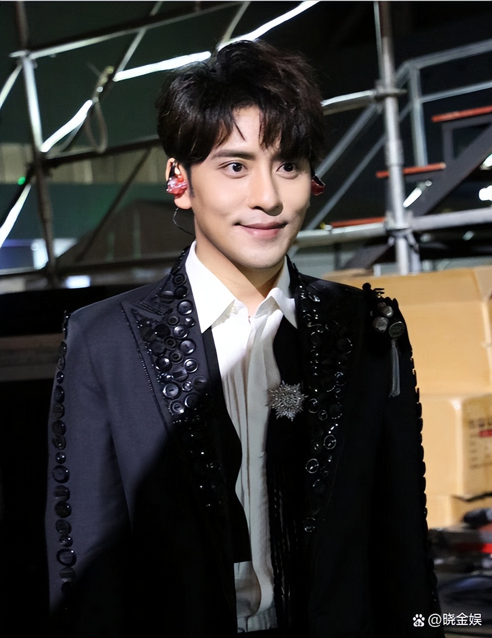 Tashi Dundup: With a wide network of contacts, while celebrating the ...