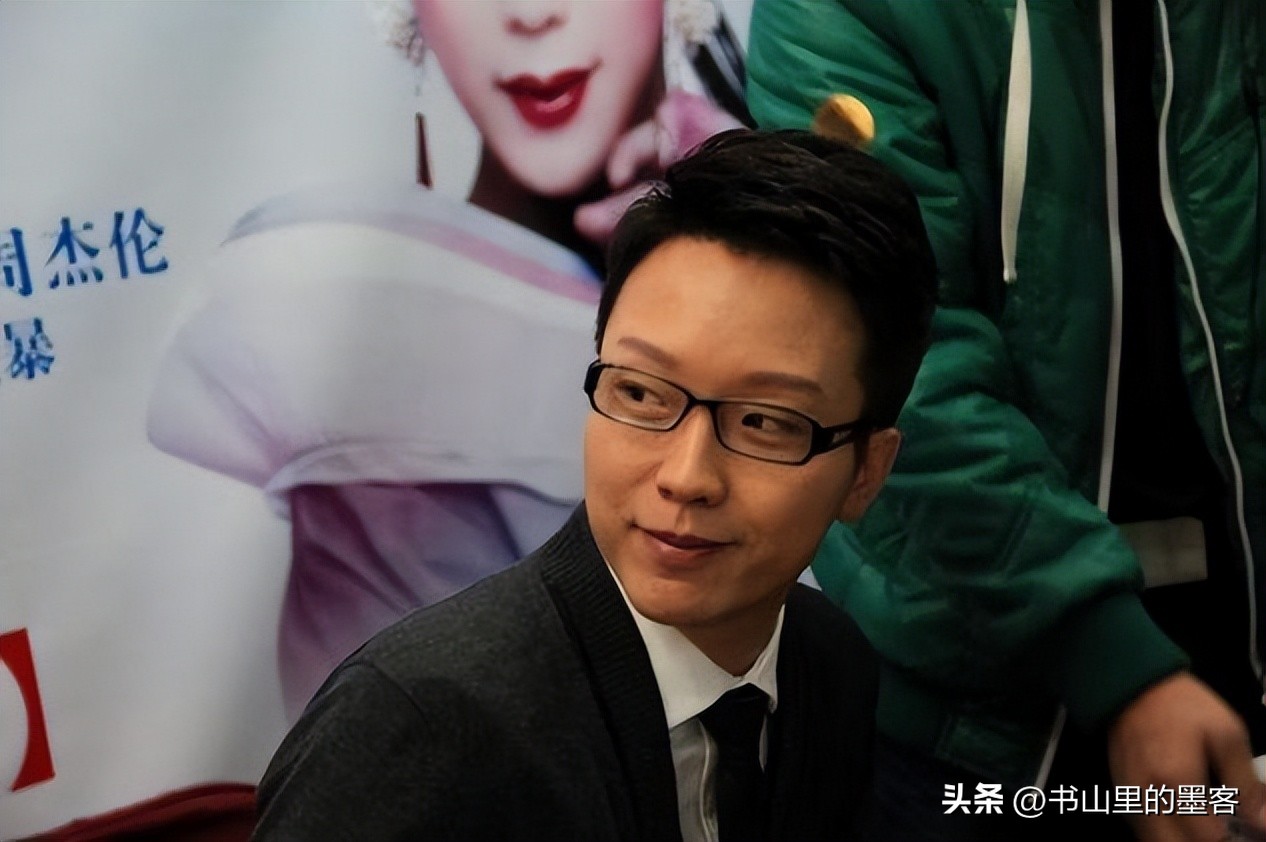 Li Yugang fell from the altar and offended the entire theater circle by ...