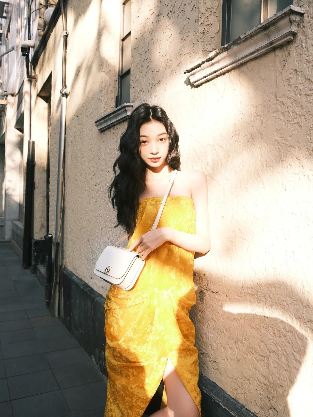 Yi Mengling's wallpaper collection - iNEWS