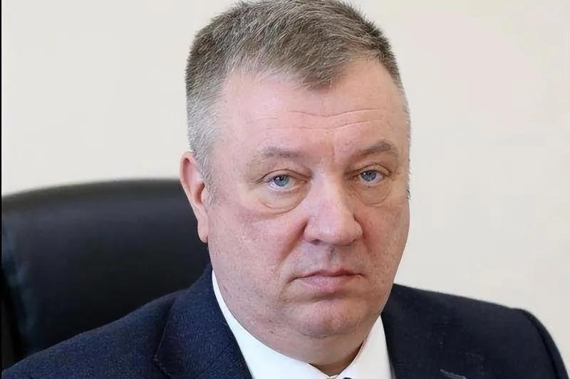 Popov, the commander of the Russian 58th Army, put forward a ...