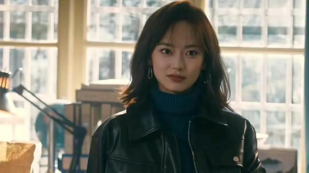 "Who is He" also plays the sadistic brother, Zhao Yang and Zhang Yifang ...