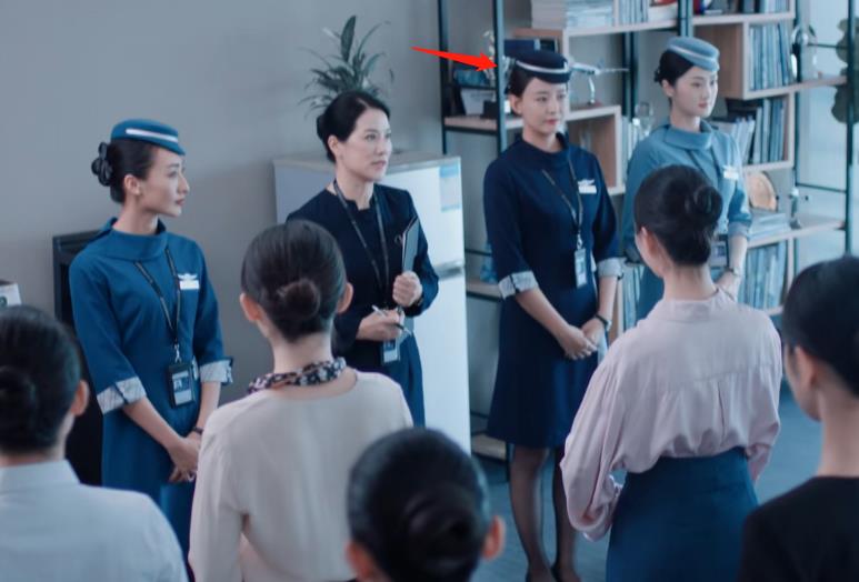 Height of the actresses walking towards the wind: Zhou Qiqi is 171cm ...