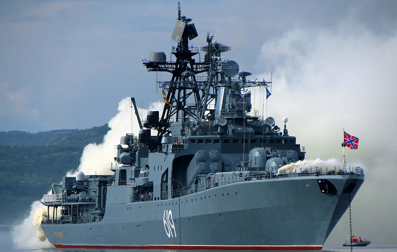 The Russian Dreadnought-class destroyer has strong anti-submarine ...