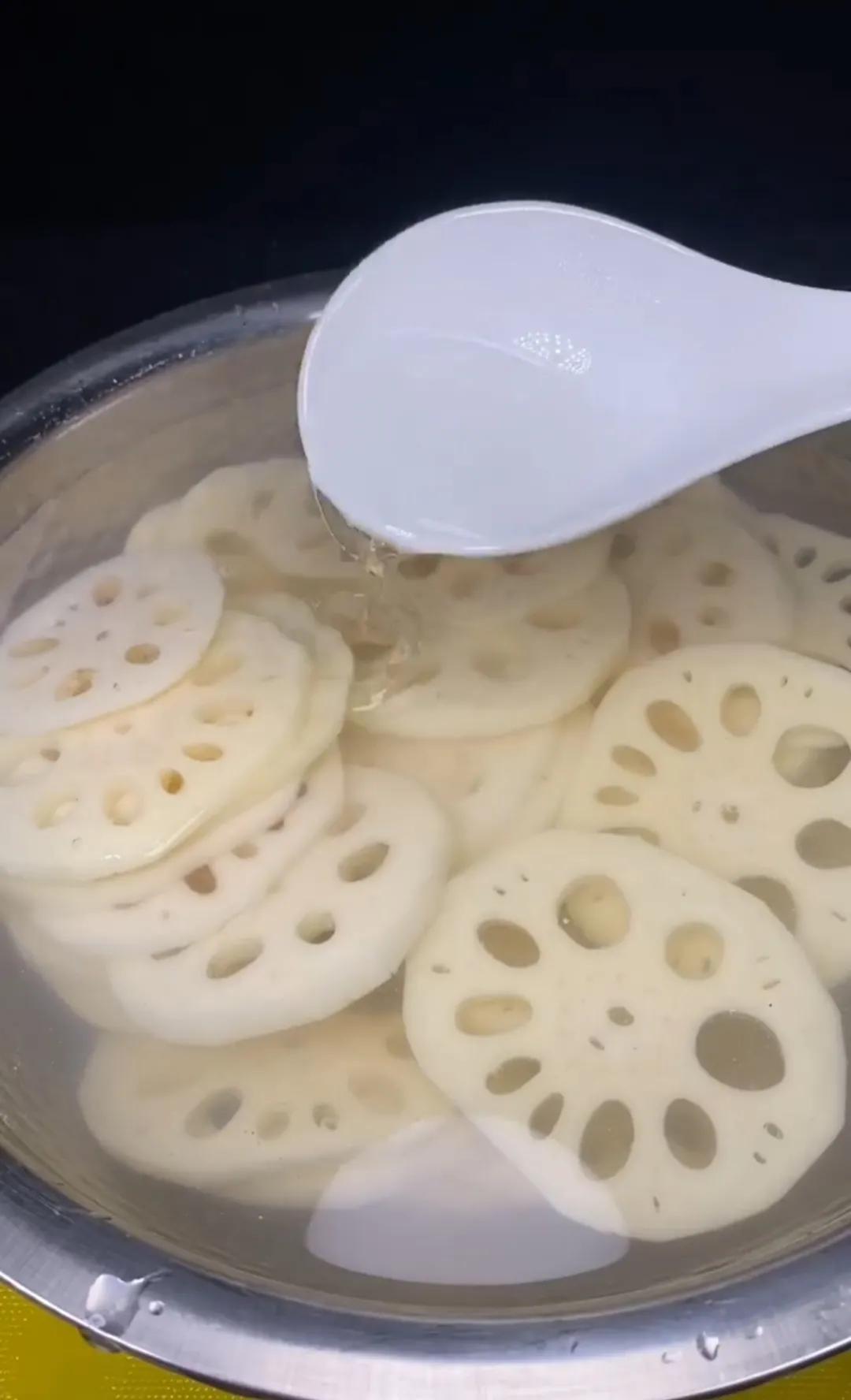 A new way to eat lotus root - iNEWS