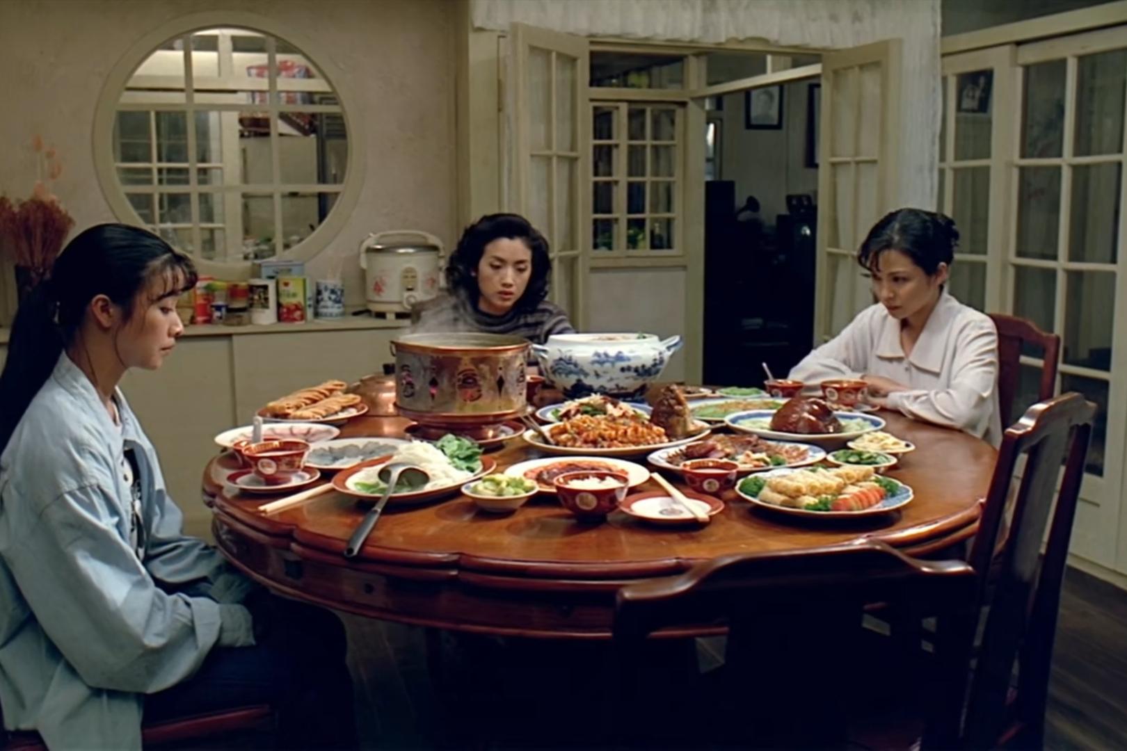 On the last day of 2021, this Douban family movie with 460,000 people ...
