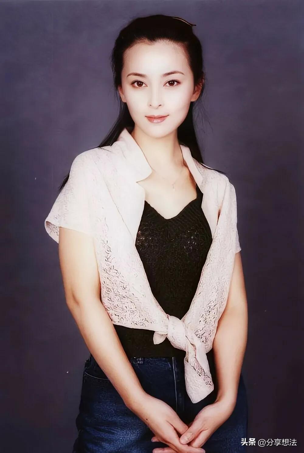 He Yin star wallpaper! - iNEWS