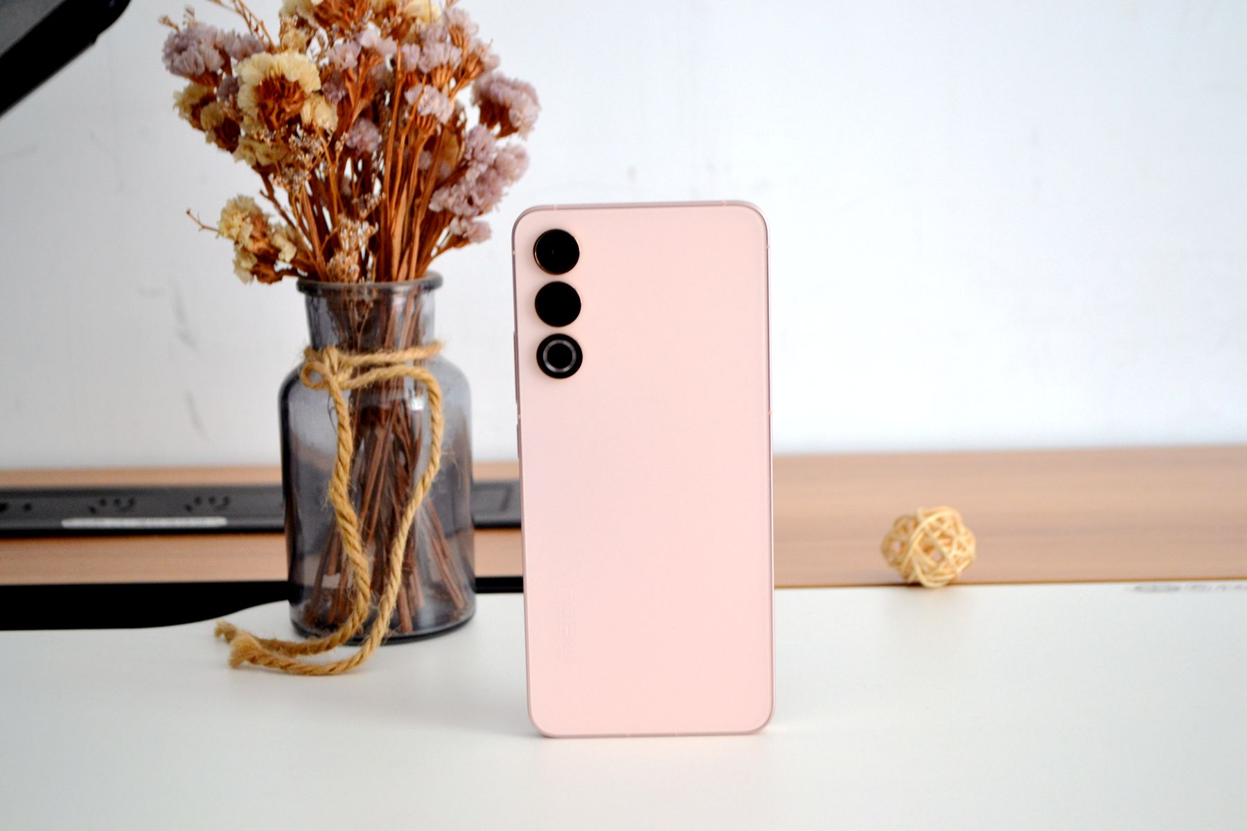 Less than 3K! Meizu polished Snapdragon 8G2 small screen flagship Meizu 20, is it easy to use ...