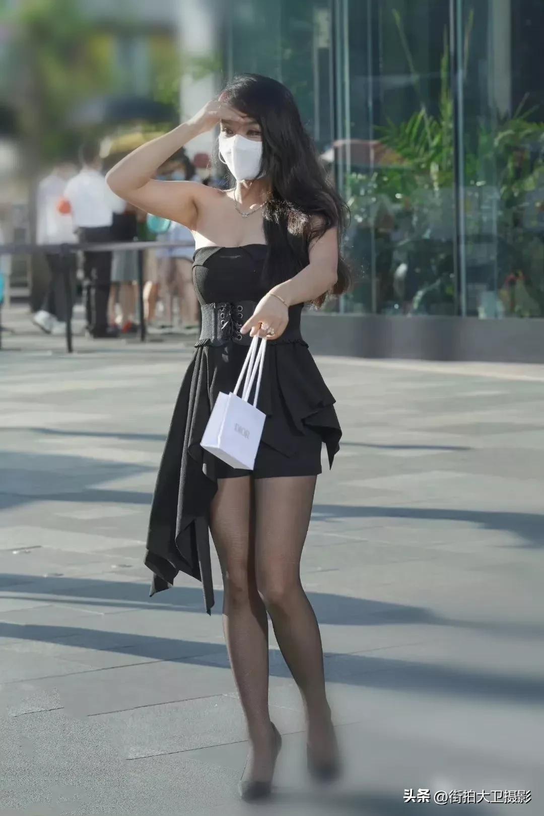 Unique hot girl style, the charm of pure desire suits - iNEWS