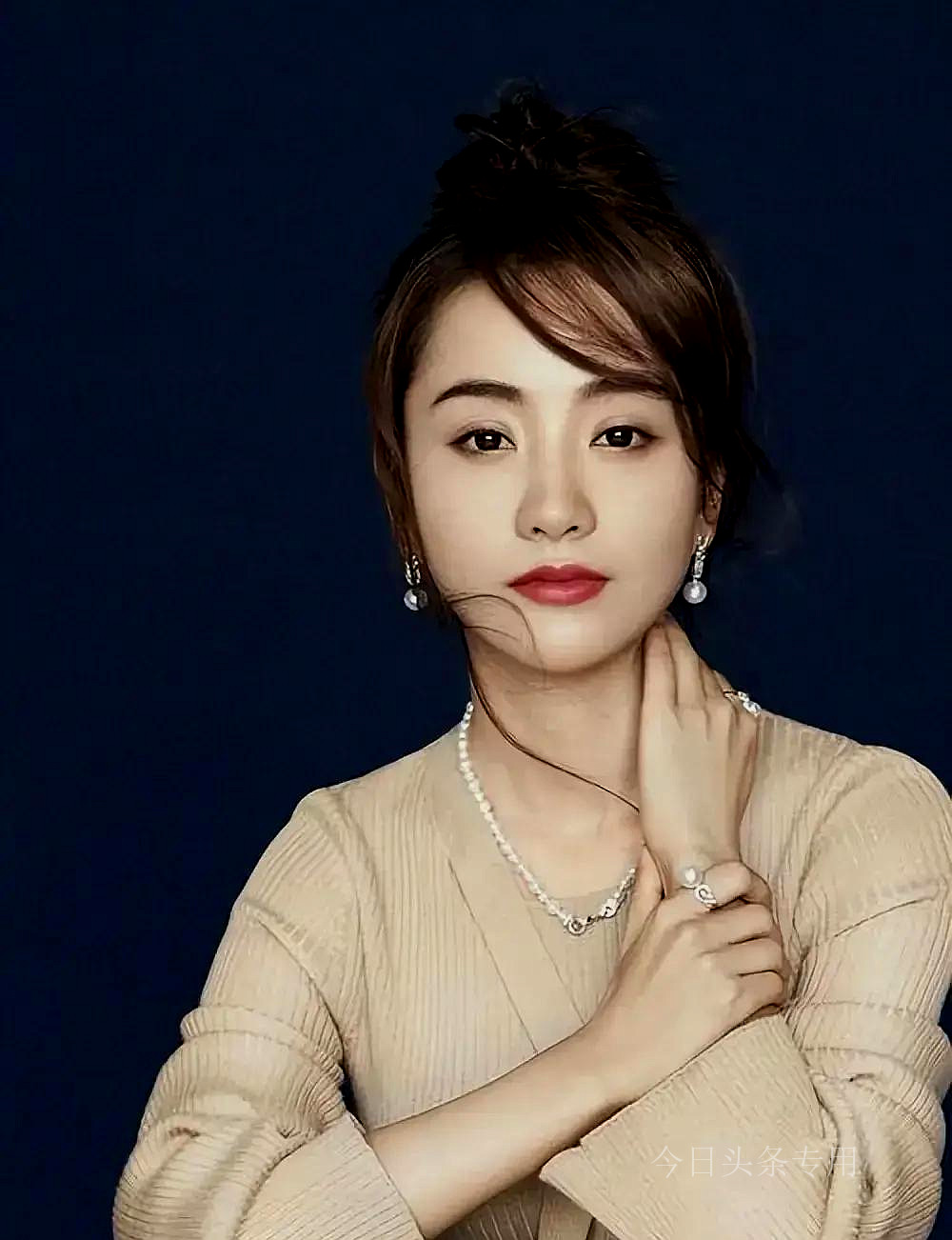 Yang Rong is really a big peach in the world, plump and plump, really ...