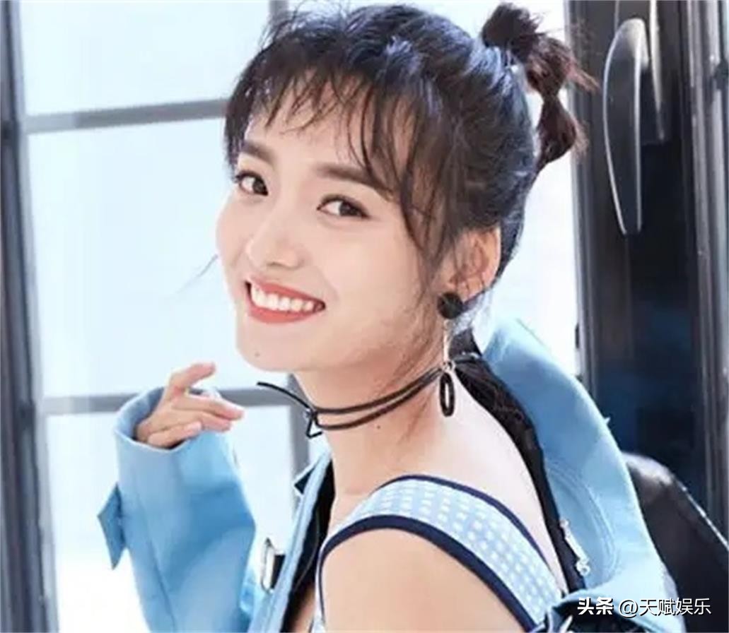 Look at the photo of film and television actress Lin Yuan in the 38 ...