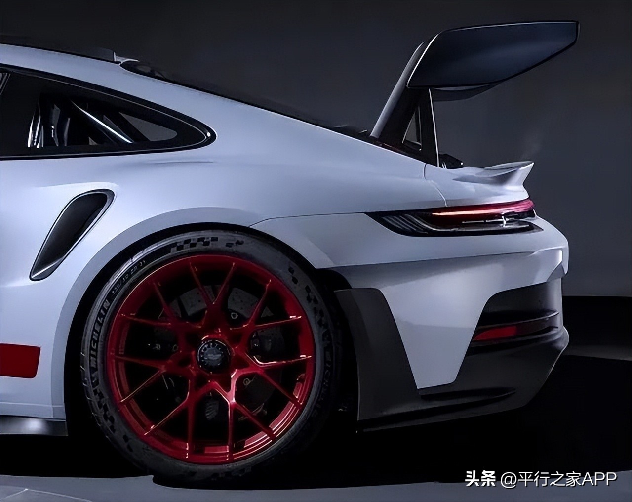 Large-row self-priming + rear-wheel drive Porsche 911 GT3 RS official ...