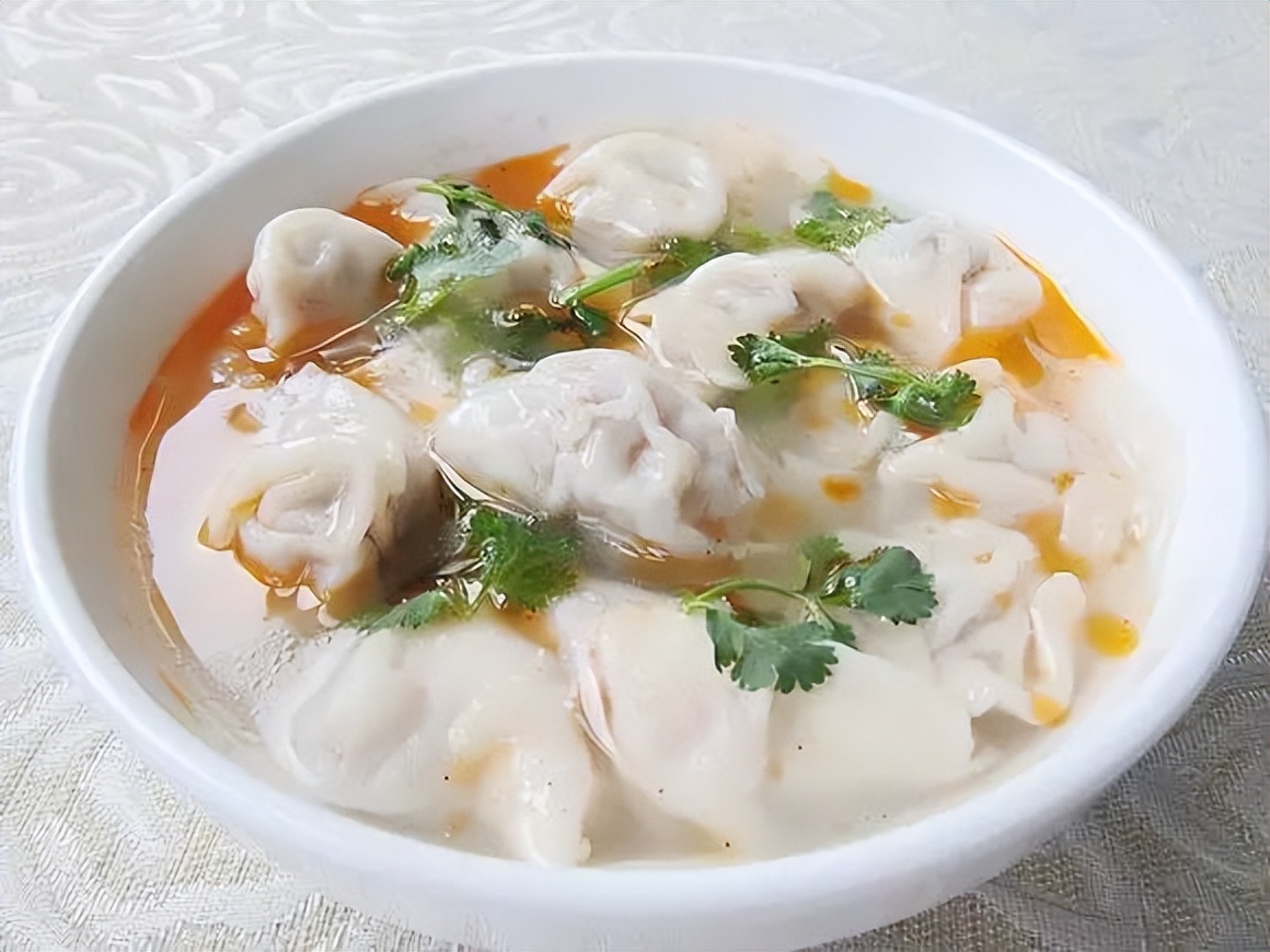 Xinjiang Ququ, is it wonton or soup rice?Eat it if you love beauty - iNEWS