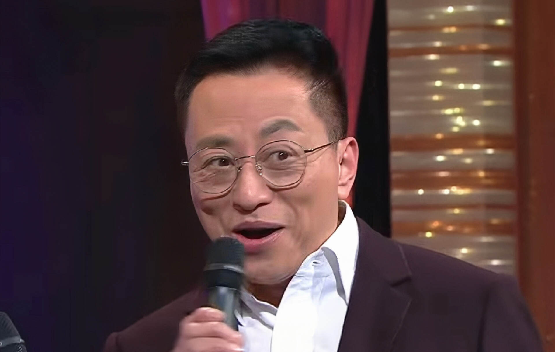 A well-known actor in Hong Kong suddenly announced his comeback and ...