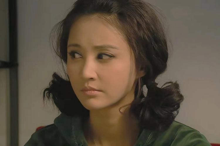 41-year-old Zhang Xinyi is as thin as a paper man, slapped his face ...