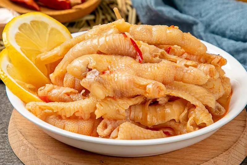 The practice of boneless lemon chicken feet, slightly sour and slightly ...