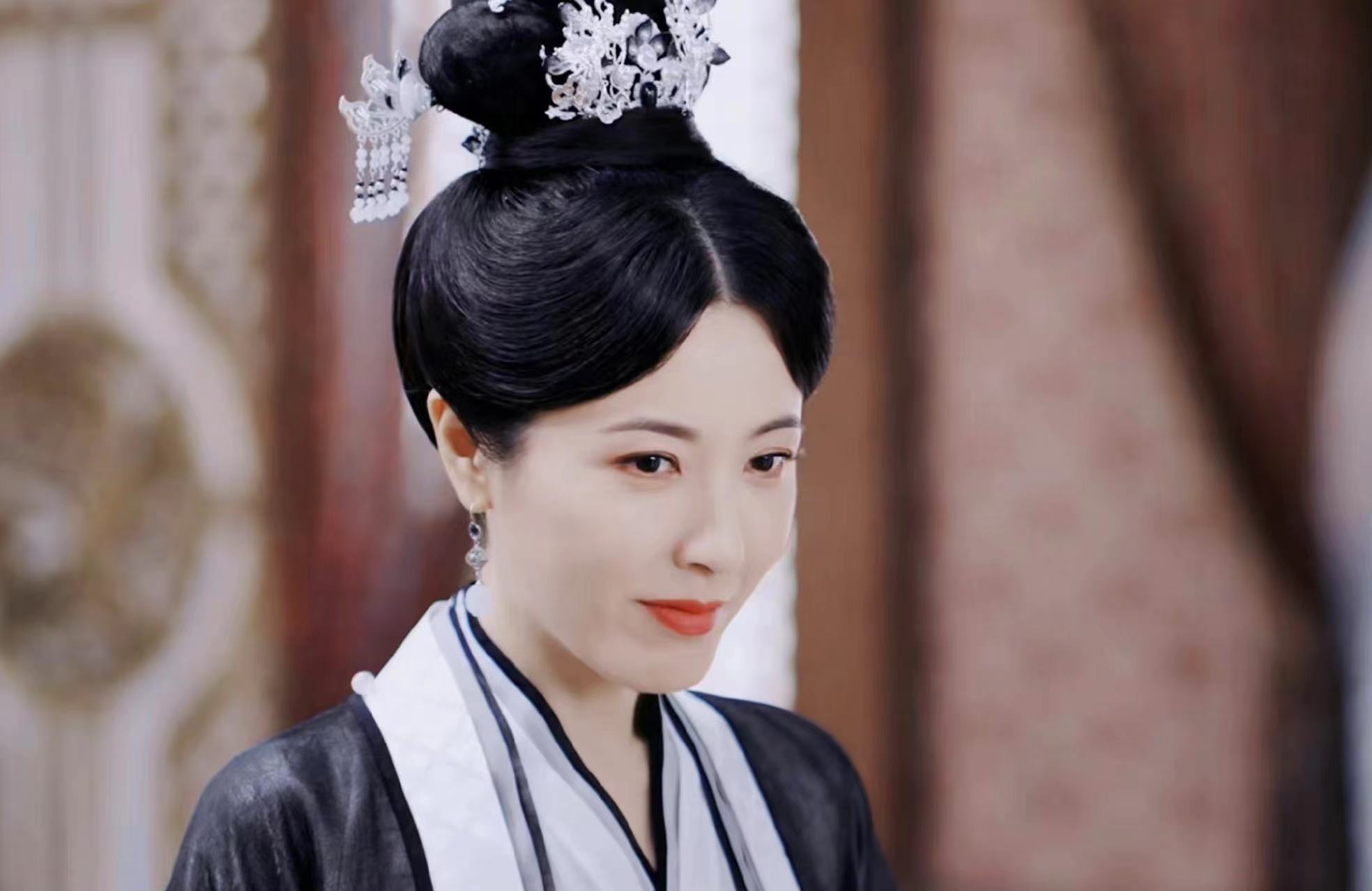 Zeng Li is also playing a supporting role. Compared with [Fu Tu Yuan ...