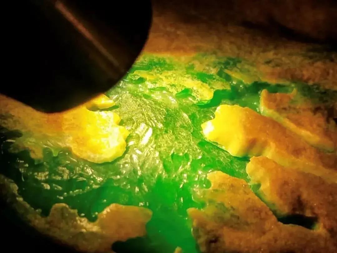 Is rough jadeite valuable? - iNEWS