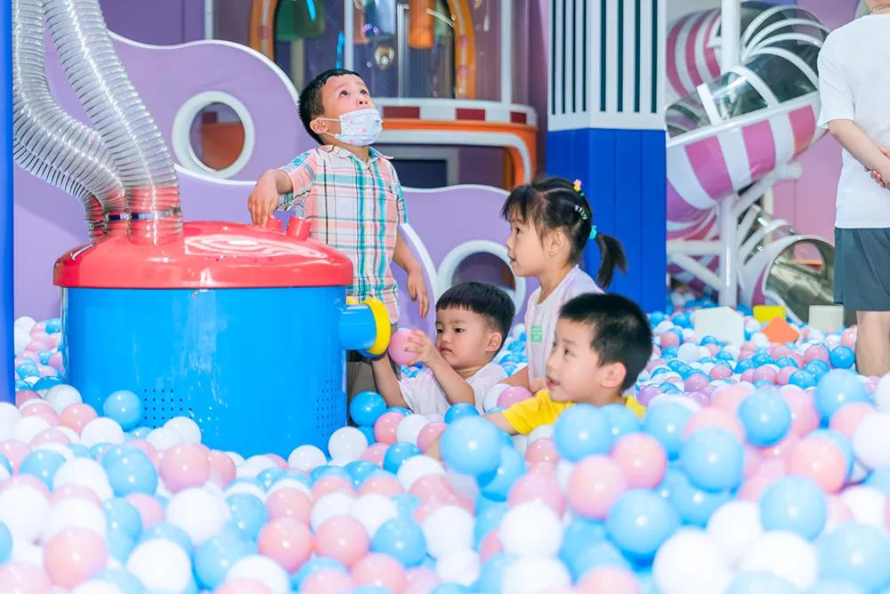 Changsha Underwater World's "Shuangdan" dream linkage opens up a ...