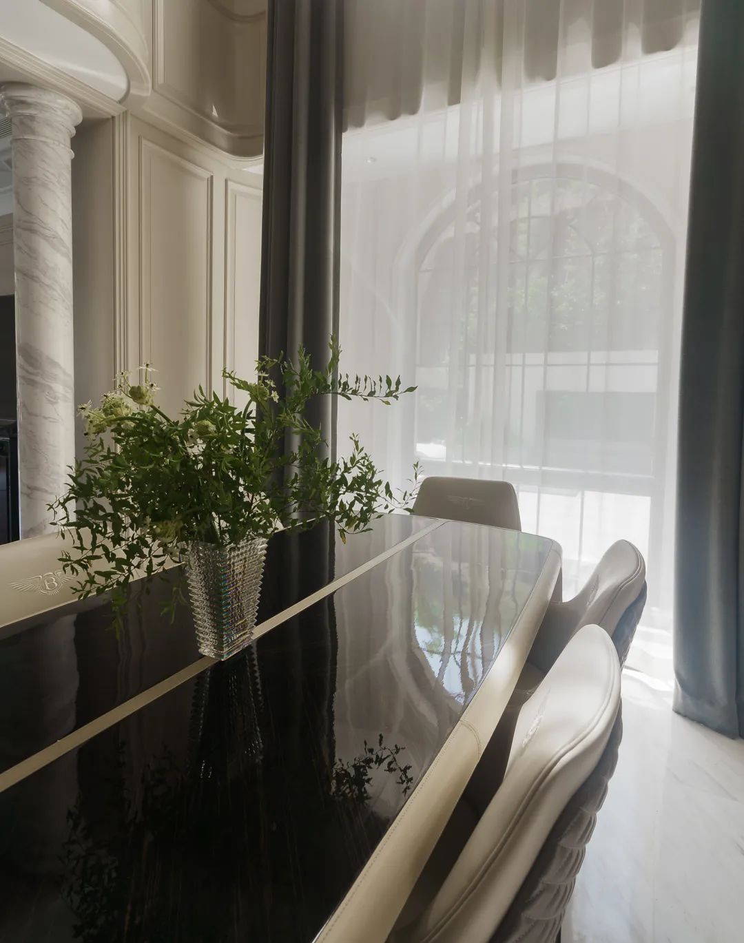 "A real shot of the design of a 600-square-meter mansion" is full of ...