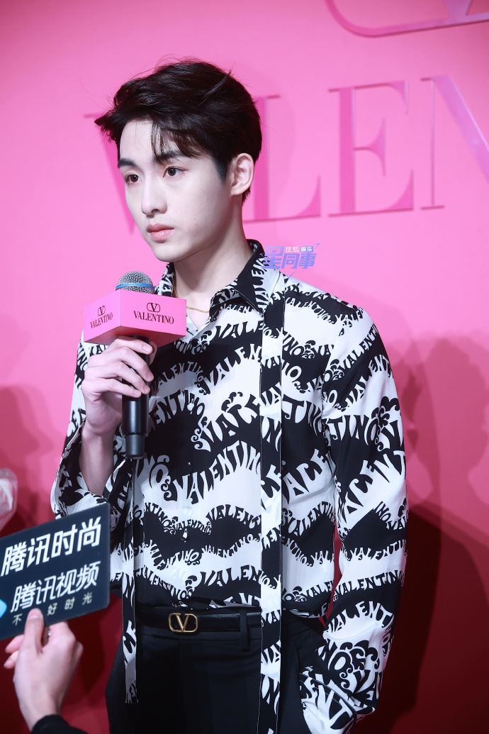 3.8 Male gods: Fu Longfei, Wang Yibo, Deng Lun, Dong Sicheng, Wang Junkai, Chen Zheyuan, Xu ...