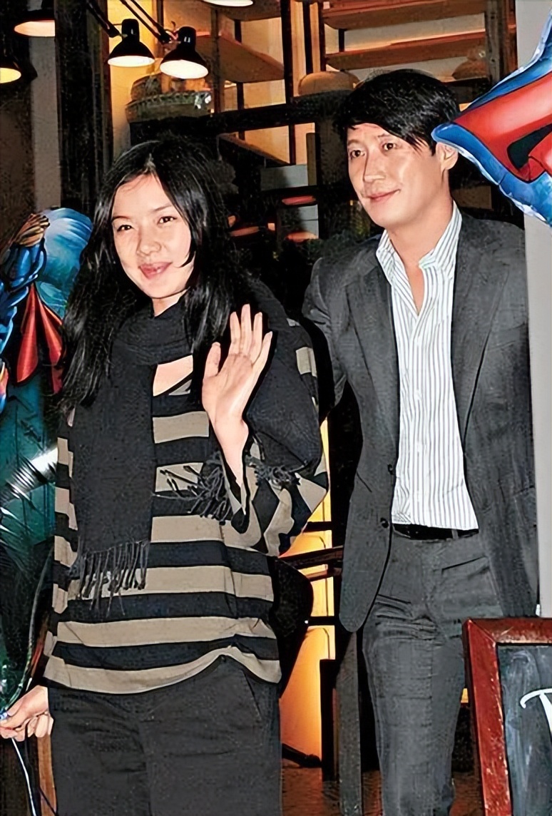 Le Jier spent 700 million yuan in Liming in 4 years, married a "fake ...