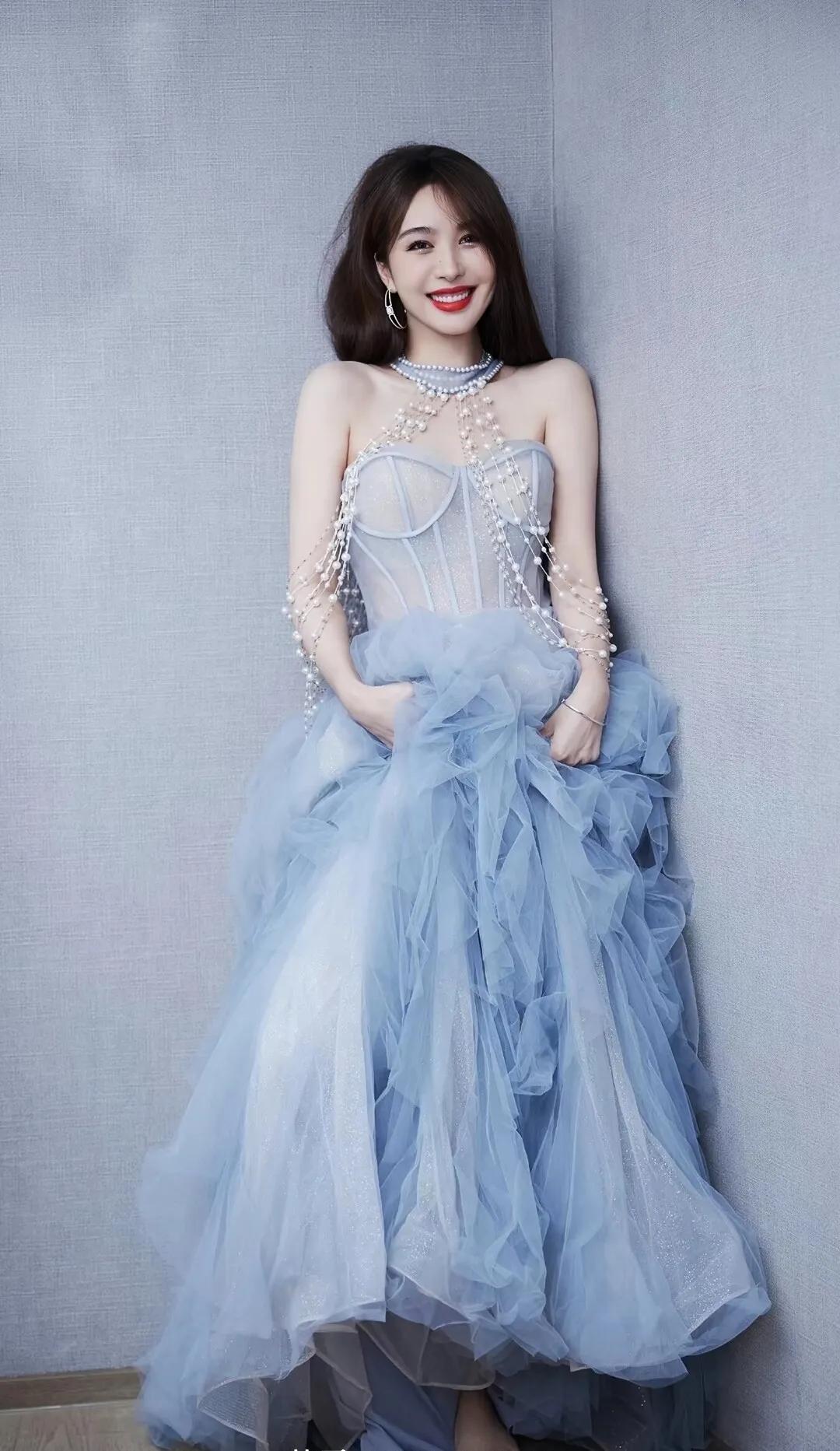 Celebrity photobook "Li Feier" - iMedia