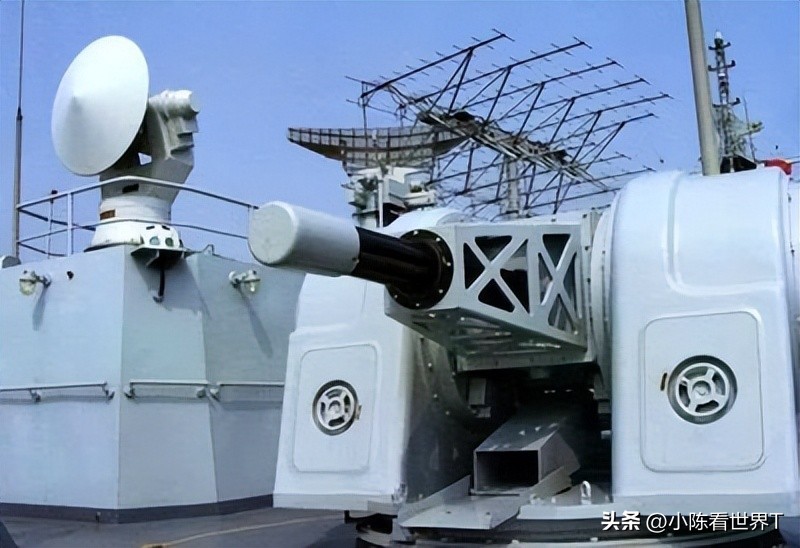 Chinese naval guns debut! The firepower crushed the 10,000-ton target ...