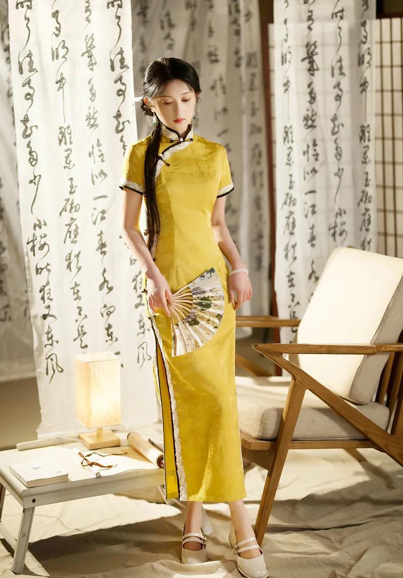 Different colors of cheongsam have different postures, which color do ...