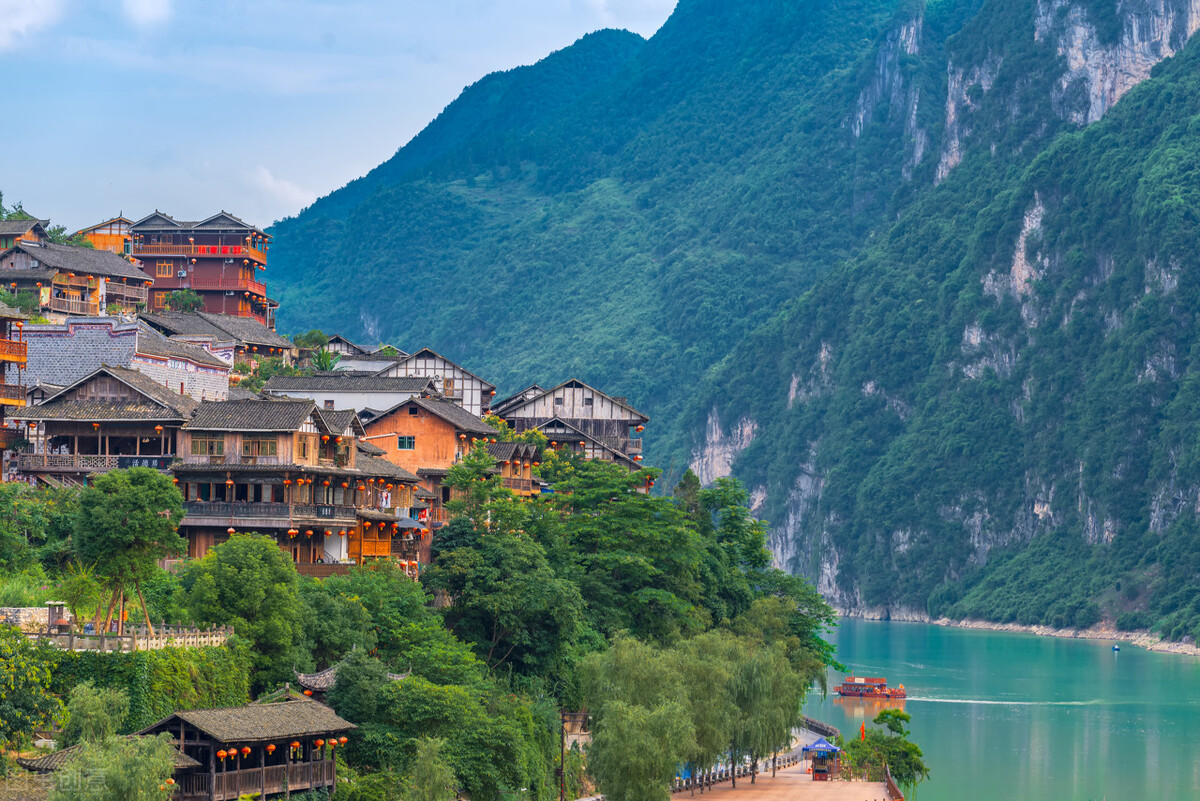 Why is Chongqing so hot?How long will it have to last?Let's look at it ...