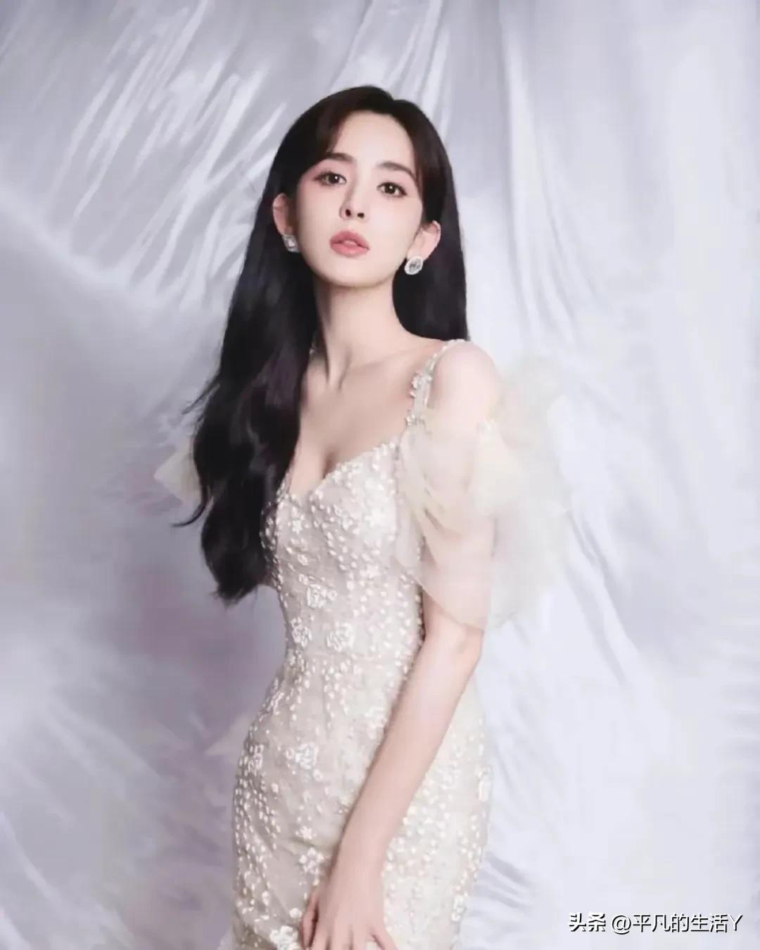 Nazha is a typical Xinjiang beauty with thick face - iNEWS